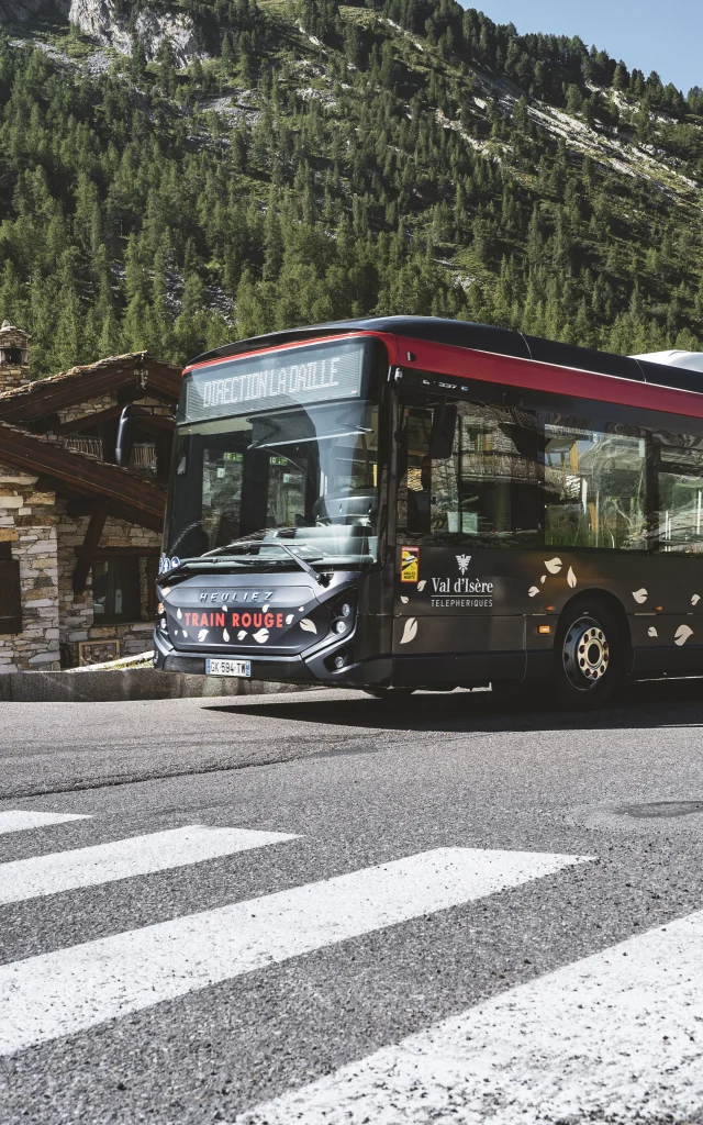 Free shuttles | Val d’Isère : Alps ski resort and winter sports